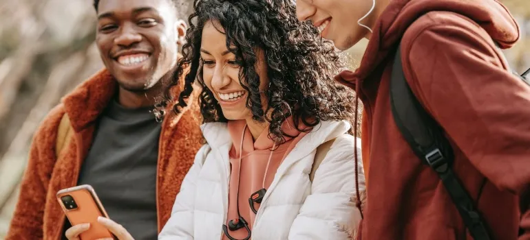 Best ways to declutter and move sentimental items to your new home ...